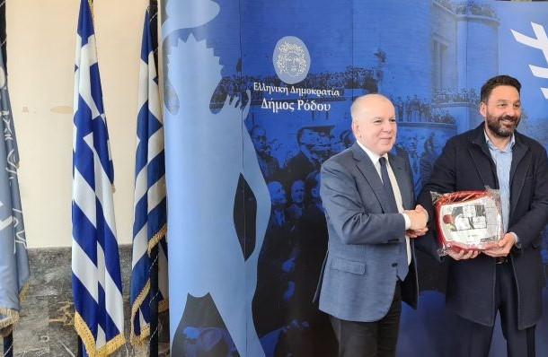 ΠΕΔ Νοτίου Αιγαίου: 16 απινιδωτές στους νησιωτικούς δήμους