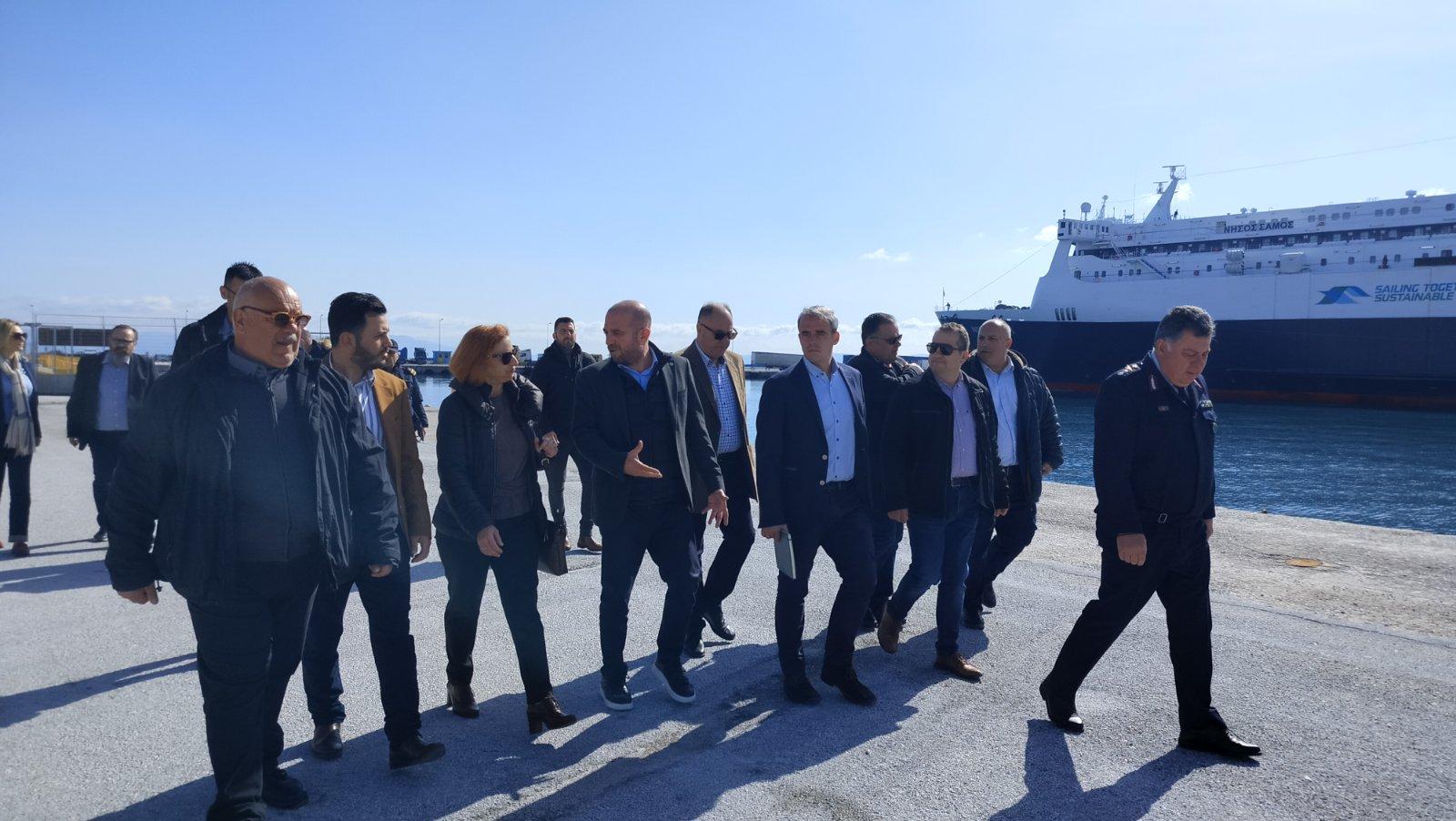 Αυτοψία στο λιμάνι Μυτιλήνης από τους Γενικούς Γραμματείς Δημόσιας ...